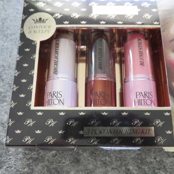 Paris Hilton | Makeup | 8 Paris Hilton Contouring Makeup Kit 3 Piece ...